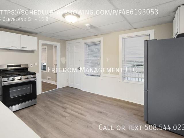 4 BR, 1 BA Apartment 15 Cleveland St, Putnam, CT 06260