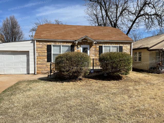 4 BR, 1 BA Apartment 1609 SW B Ave, Lawton, OK 73501