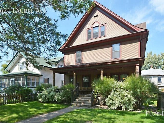 4 BR, 1 BA Apartment 1621 Laurel Ave, Saint Paul, MN 55104