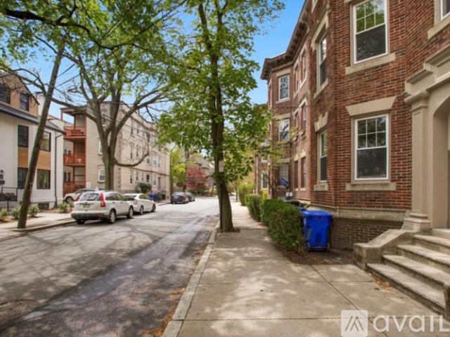 4 BR, 1 BA Apartment 164 Thorndike St, Unit 3, Brookline, MA 02446