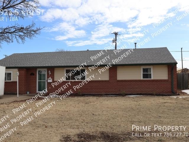 4 BR, 1 BA Apartment 1923 S 4th St, Salina, KS 67401