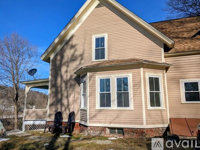 4 BR, 1 BA Apartment 10 High Street, Unit A, Colrain, MA 01340