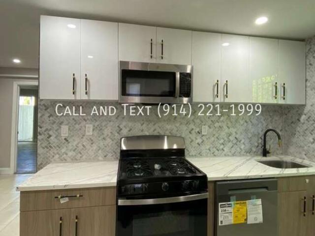 4 BR, 1 BA Apartment 113 Herriot St, Yonkers, NY 10701