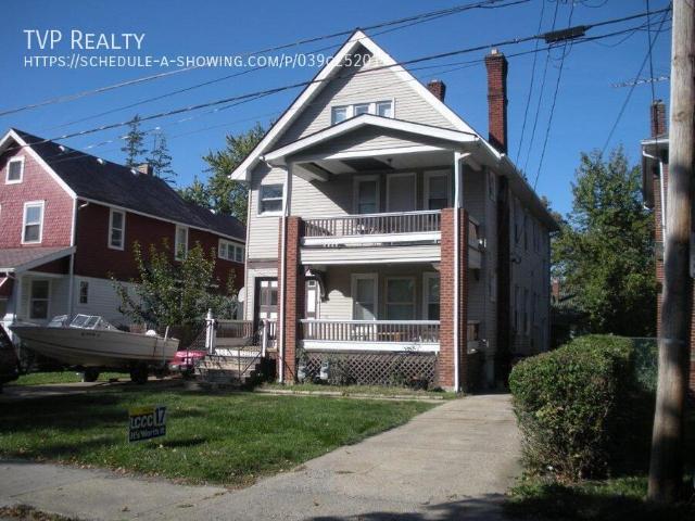 4 BR, 1 BA Apartment 1176 West 8th St Lorain, OH 44052