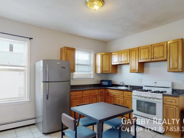 4 BR, 1 BA Apartment 11 Elder St Boston, MA 02125