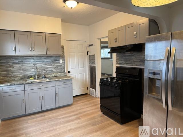 4 BR, 1 BA Apartment 12509 Maple Avenue, Cleveland, OH 44108