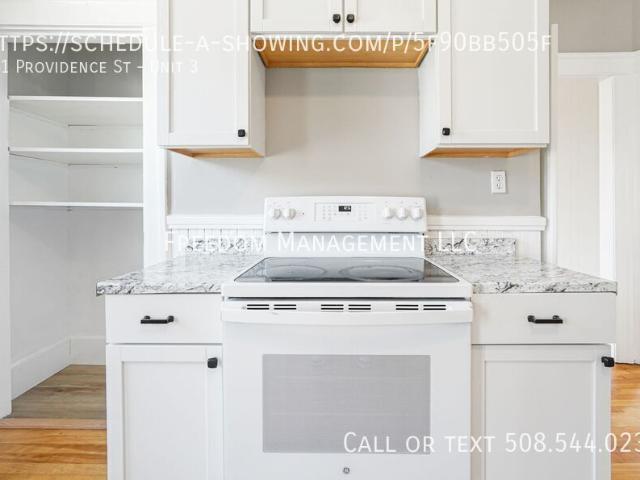 4 BR, 1 BA Apartment 131 Providence St, Worcester, MA 01604