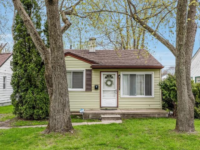 4 BR, 1 BA Apartment 28516 Marshall St, Southfield, MI 48076