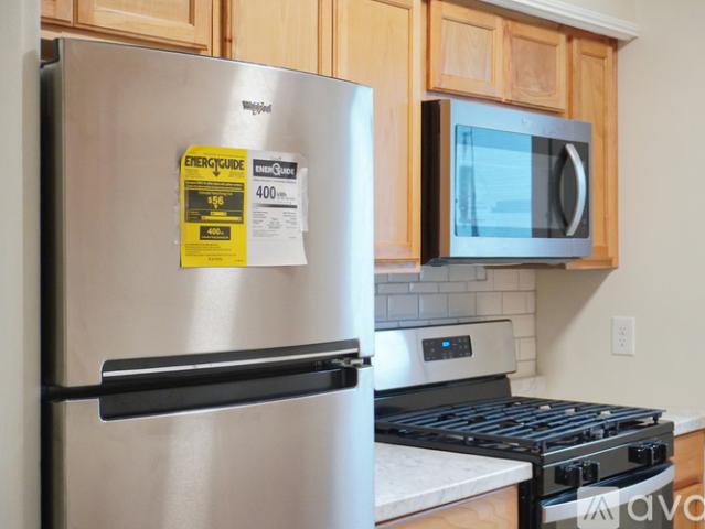 4 BR, 1 BA Apartment 288 Division Street, Unit 1 First Floor, Fall River, MA 02721