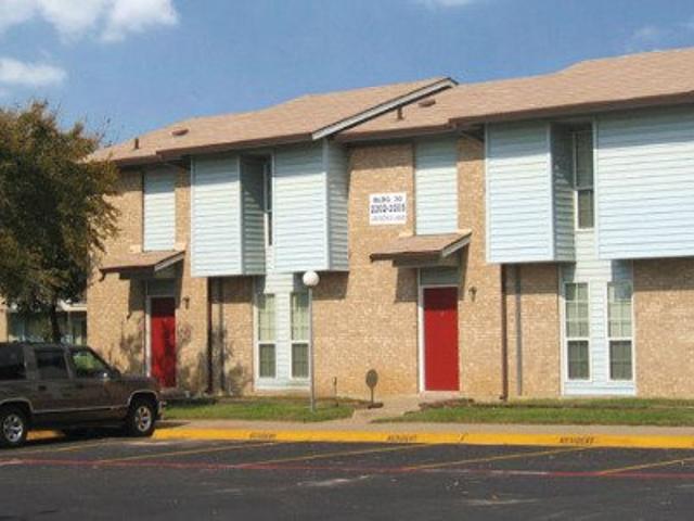 4 BR, 1 BA Apartment 2100 Southcrest Dr Fort Worth, TX 76115