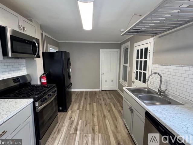 4 BR, 1 BA Apartment 223 S 4th St, Millville, NJ 08332
