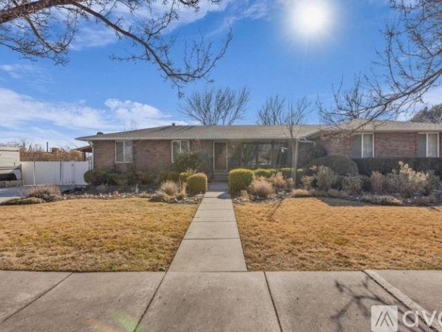 4 BR, 1 BA Apartment 2321 Harvest Ln, Unit 1, West Jordan, UT 84084