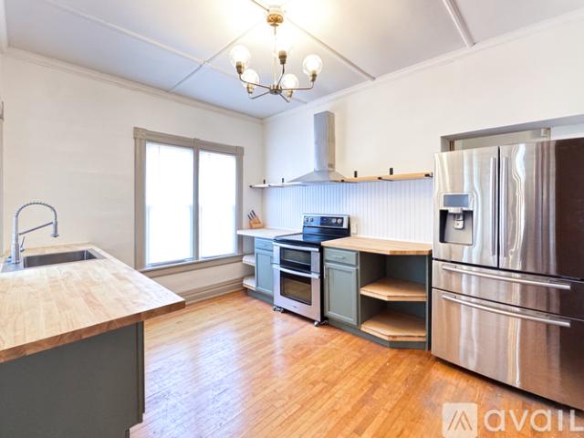 4 BR, 1 BA Apartment 23 Gouverneur St, Unit 01 A, Canton, NY 13617