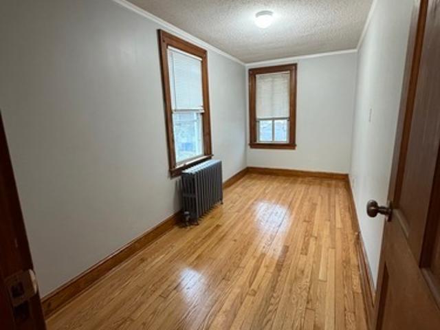 4 BR, 1 BA Apartment 23 Harbison Avenue, Unit 2, Hartford, CT 06106