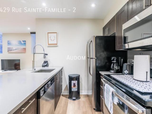 4 BR, 1 BA Apartment 3429 Rue Sainte Famille, MontrÃ©al, QC H2X 2K6