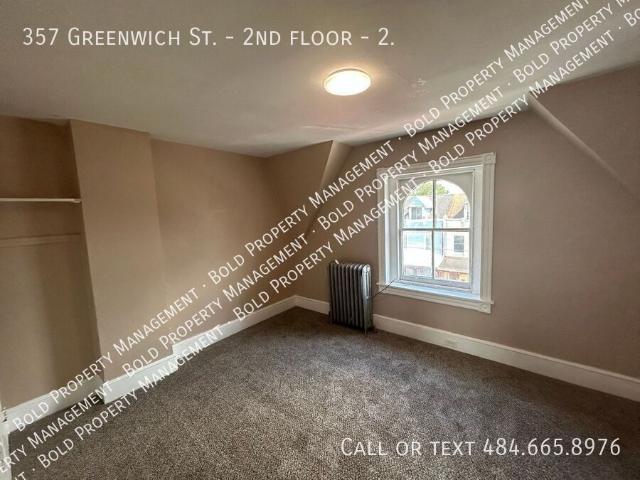 4 BR, 1 BA Apartment 357 Greenwich St. 2nd floor, Reading, PA 19601