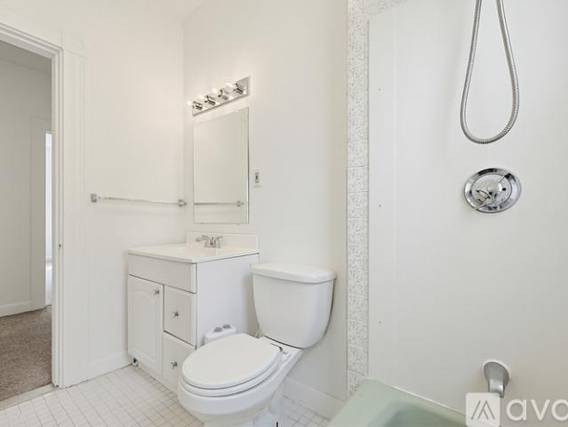 4 BR, 1 BA Apartment 30 Stone Avenue, Unit 32, Somerville, MA 02143