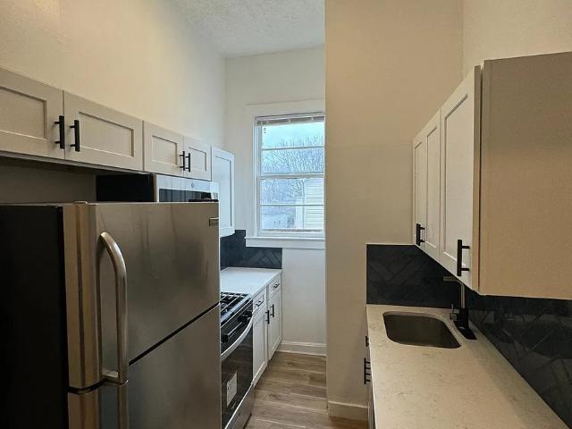 4 BR, 1 BA Apartment 3107 Portland Ave. Unit. #2, Louisville, KY 40212