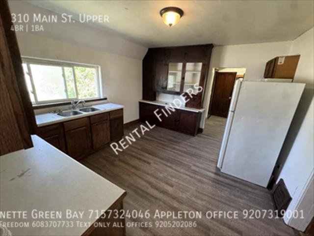 4 BR, 1 BA Apartment 310 Main St. Upper, Potter, WI 54160
