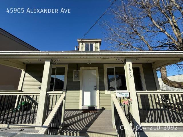 4 BR, 1 BA Apartment 45905 Alexander Ave, Chilliwack, BC V2P 1L7