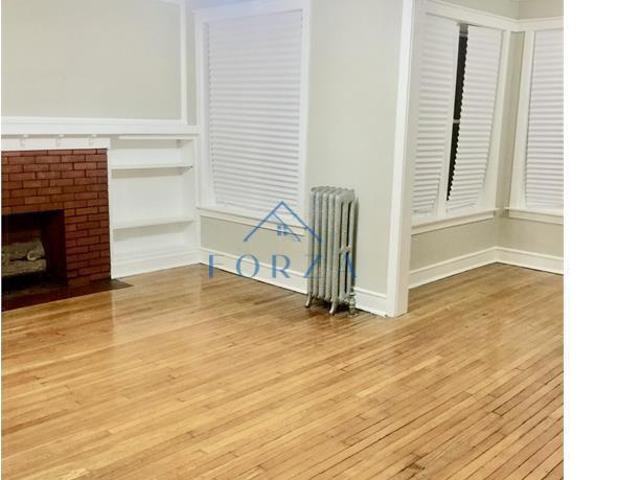 4 BR, 1 BA Apartment 4725 S Vincennes Ave, Chicago, IL 60615