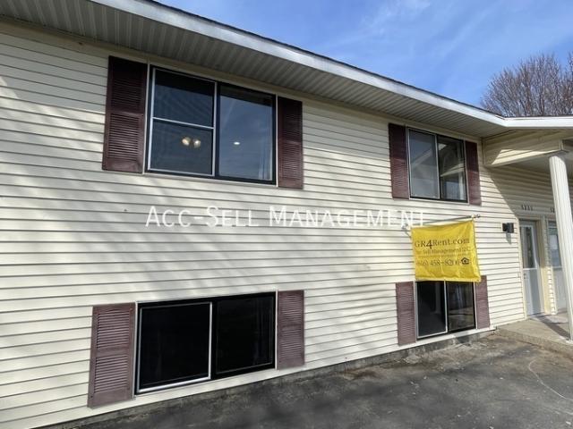4 BR, 1 BA Apartment 5233 Rich St, Allendale, MI 49401