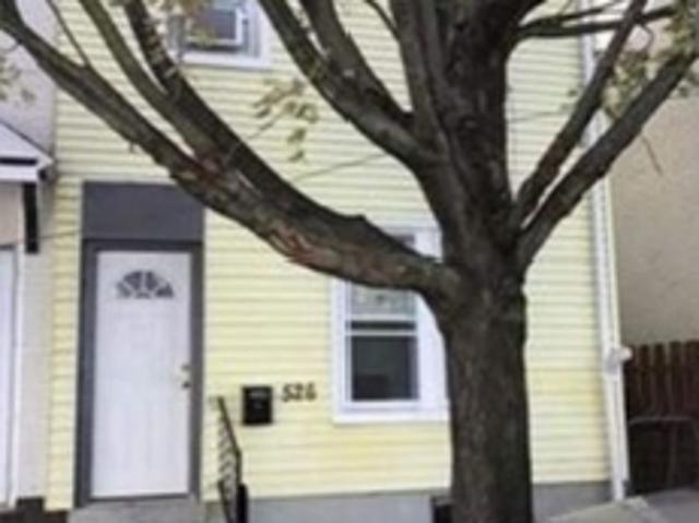4 BR, 1 BA Apartment 526 Park St, Unit 526 park street, Allentown, PA 18102