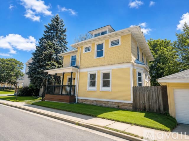 4 BR, 1 BA Apartment 534 Geyer St, Dayton, OH 45405