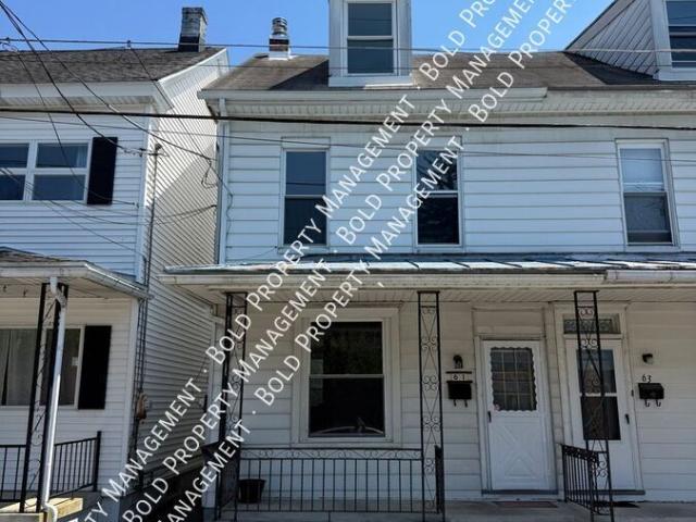 4 BR, 1 BA Apartment 61 Mifflin St Pine Grove, PA 17963