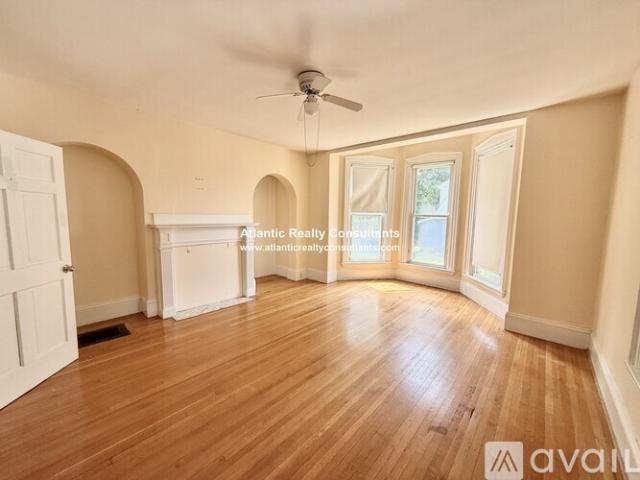 4 BR, 1 BA Apartment 84 Walker St, Unit 101, Newton, MA 02460