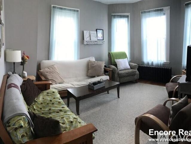 4 BR, 1 BA Apartment 8 Sunset St, Unit 3, Boston, MA 02120