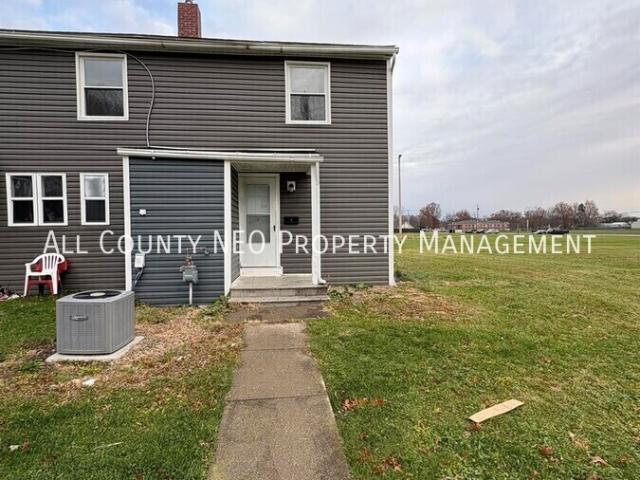 4 BR, 1 BA Apartment 9584 Greenmeadow Rd Windham, OH 44288