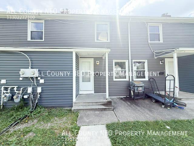 4 BR, 1 BA Apartment 9584 Greenmeadow Rd Windham, OH 44288