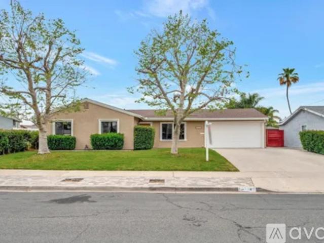 4 BR, 1 BA Apartment 9208 Arnaz Way, Santee, CA 92071