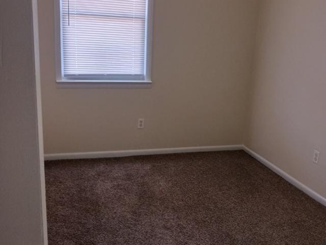 4 BR, 1 BA Apartment 9 North 3rd Street, Unit 3, Harrison, NJ 07029