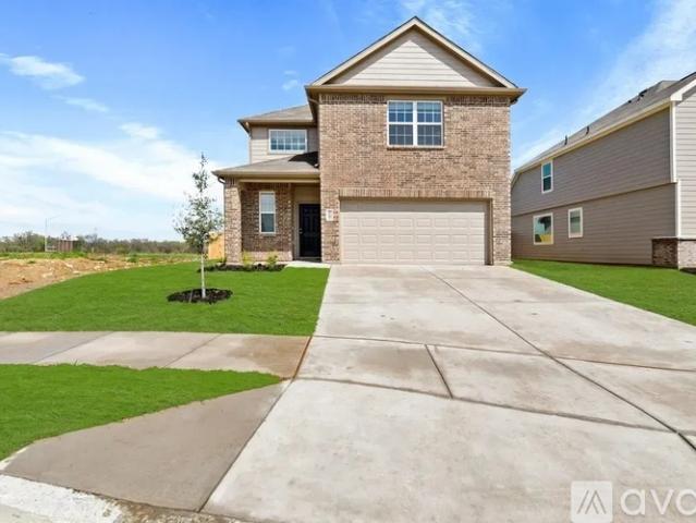 4 BR, 2.5 BA Apartment 10605 Bleat Street, Crowley, TX 76036