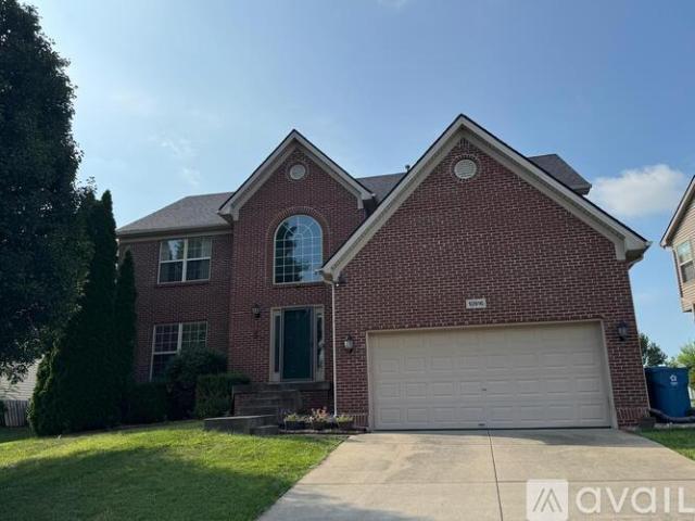 4 BR, 2.5 BA Apartment 10916 Collington Drive, Louisville, KY 40241