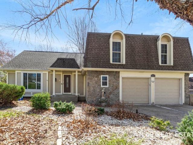 4 BR, 2.5 BA Apartment 1009 NE 99th Street, Kansas City, MO 64155