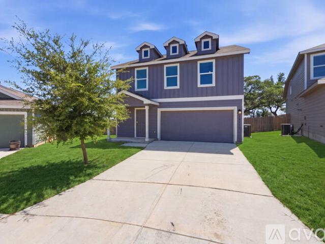 4 BR, 2.5 BA Apartment 10111 Gap Crk, San Antonio, TX 78254