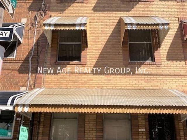 4 BR, 2.5 BA Apartment 1011 Federal Street, Philadelphia, PA 19147