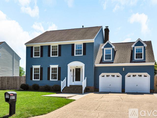 4 BR, 2.5 BA Apartment 1017 Windswept Circle, Chesapeake, VA 23320