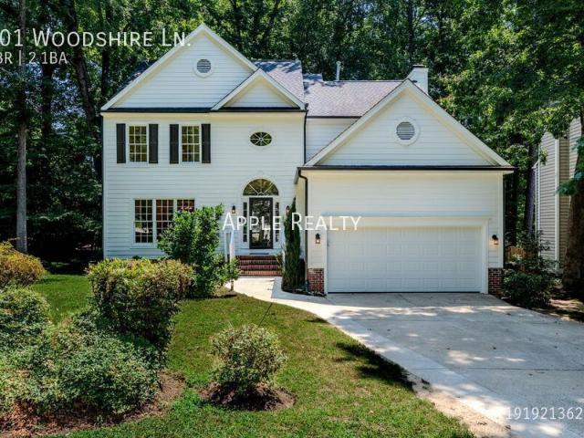 4 BR, 2.5 BA Apartment 101 Woodshire Ln Chapel Hill, NC 27514