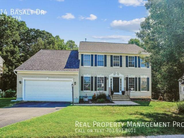 4 BR, 2.5 BA Apartment 114 Basalt Dr, Fredericksburg, VA 22406