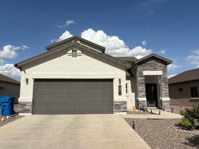 4 BR, 2.5 BA Apartment 11571 Leonor Duran St, Socorro, TX 79927