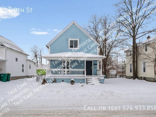 4 BR, 2.5 BA Apartment 115 E 9th St, Mishawaka, IN 46544