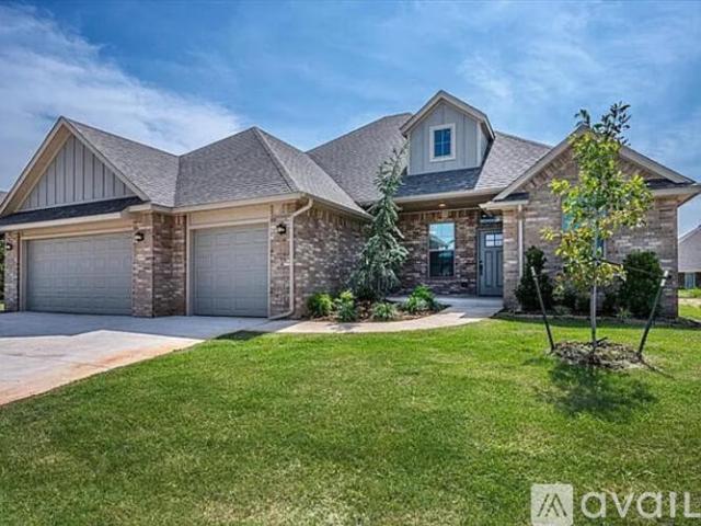 4 BR, 2.5 BA Apartment 11616 NW 104th St, Yukon, OK 73099