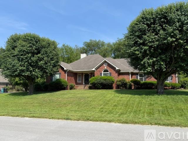 4 BR, 2.5 BA Apartment 126 Trapper Way, Bowling Green, KY 42103