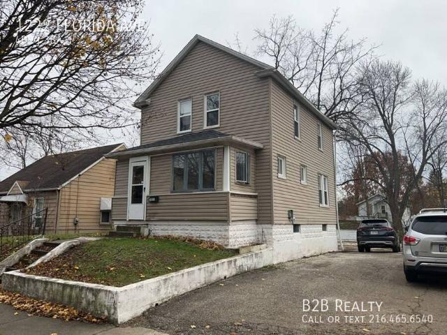 4 BR, 2.5 BA Apartment 1222 FLORIDA AVE, Akron, OH 44314