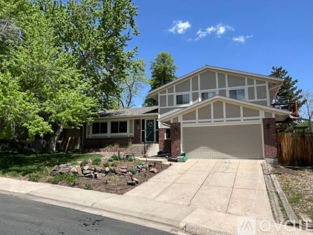 4 BR, 2.5 BA Apartment 13485 West Warren Circle, Lakewood, CO 80228