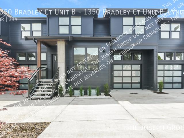 4 BR, 2.5 BA Apartment 1350 Bradley Ct Unit B, Lynden, WA 98264
